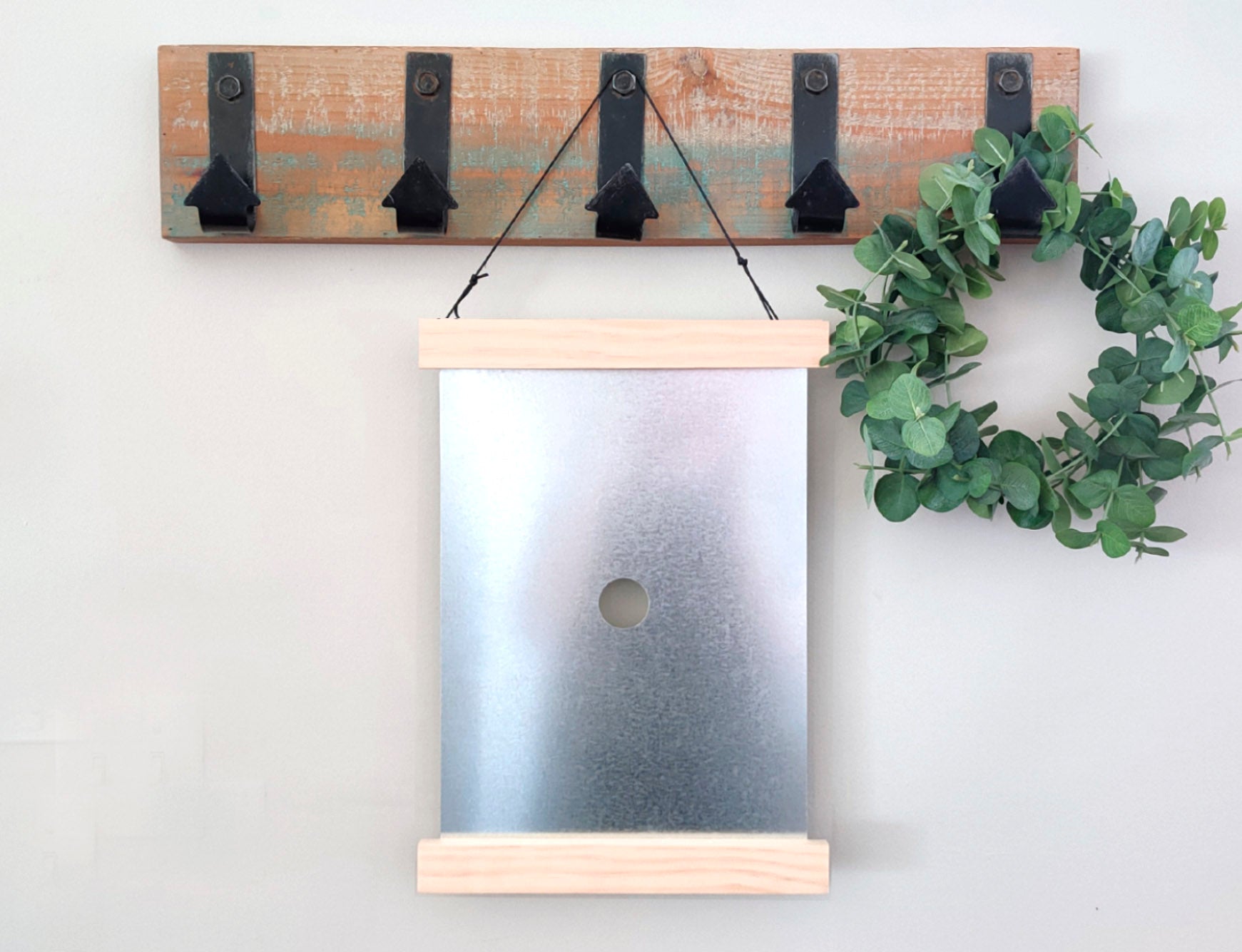 Magnetic Wall Hanging Bases – Simpler Seasons Home Decor